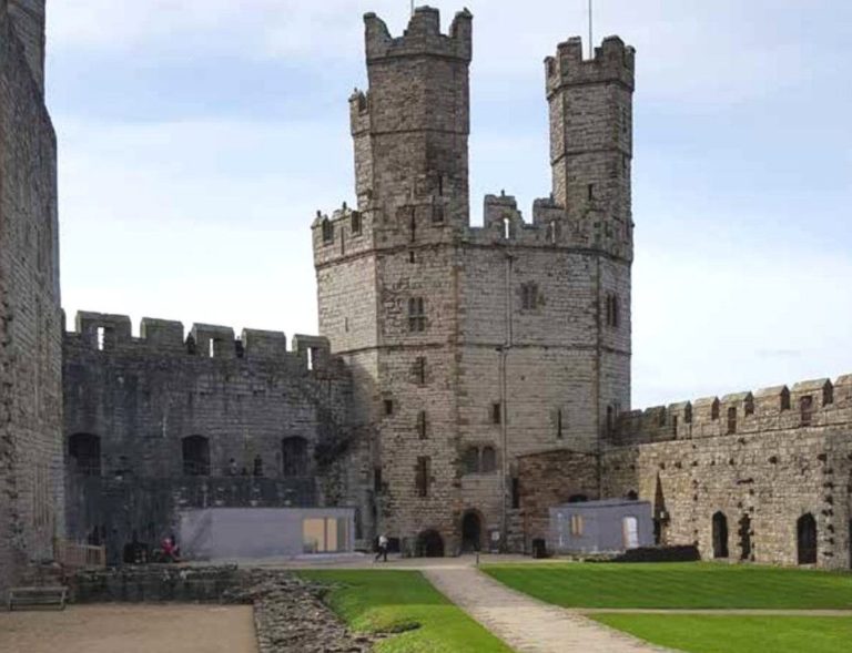 Caernarfon Castle - British Castles