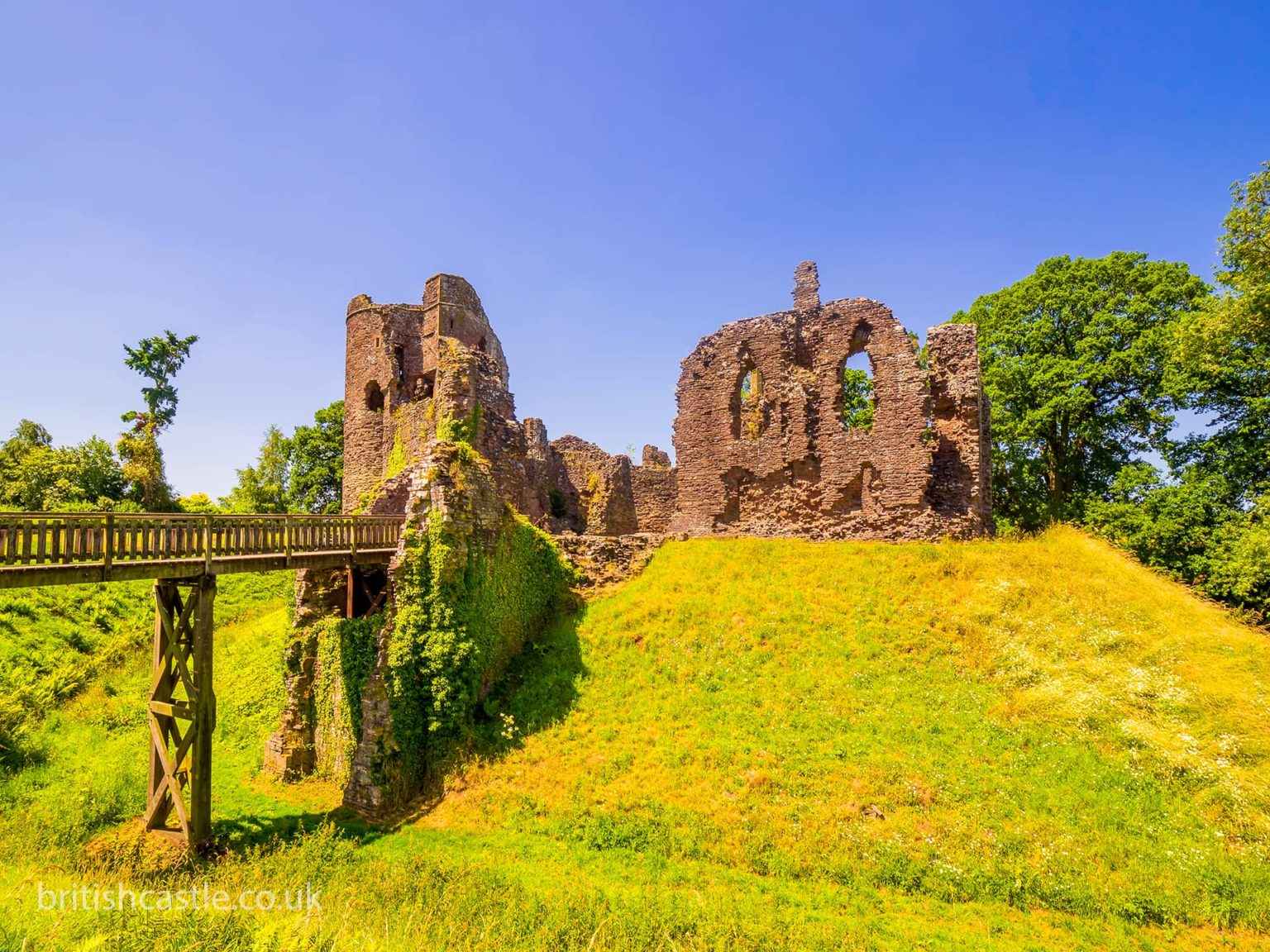 Skenfrith Castle History - British Castles